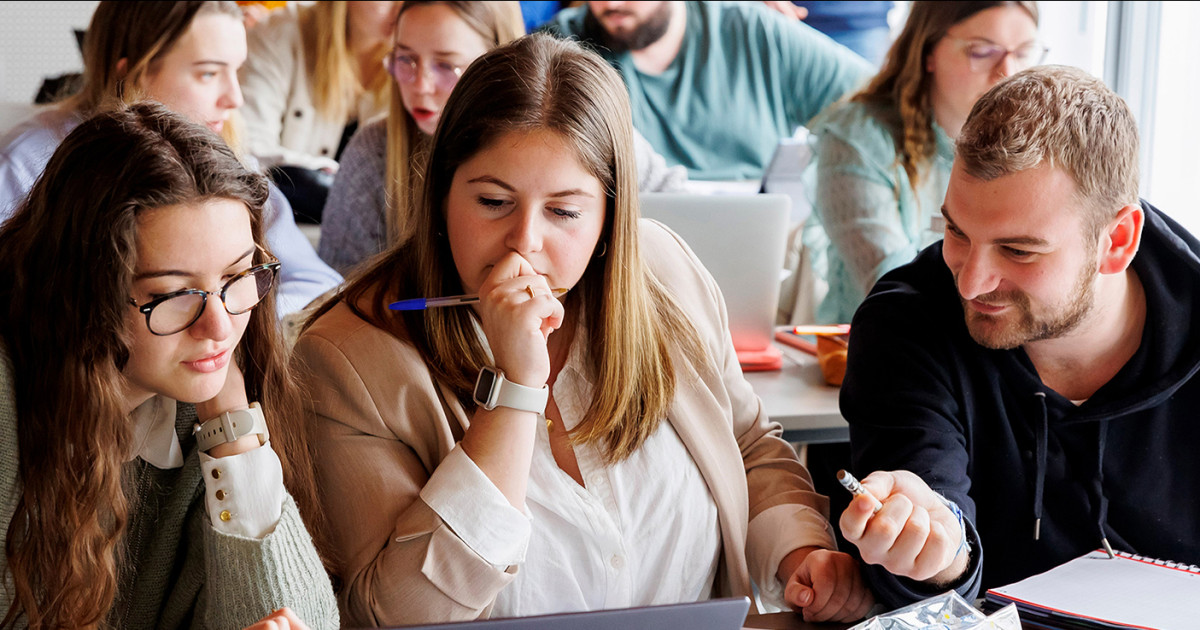 Avant le concours : préparer une licence pour devenir enseignant | devenirenseignant.gouv.fr